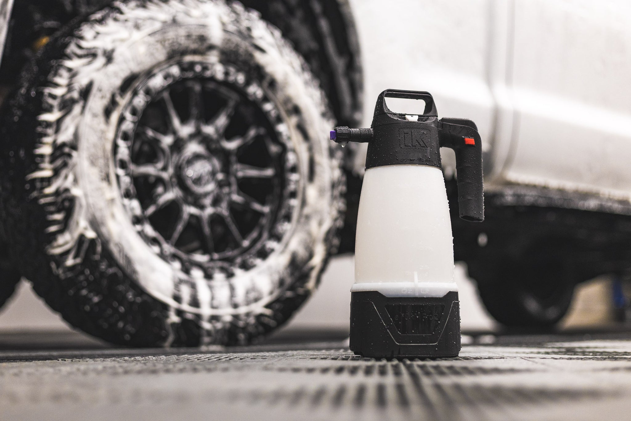 IK e Foam Pro 2 Battery Sprayer | The Rag Company